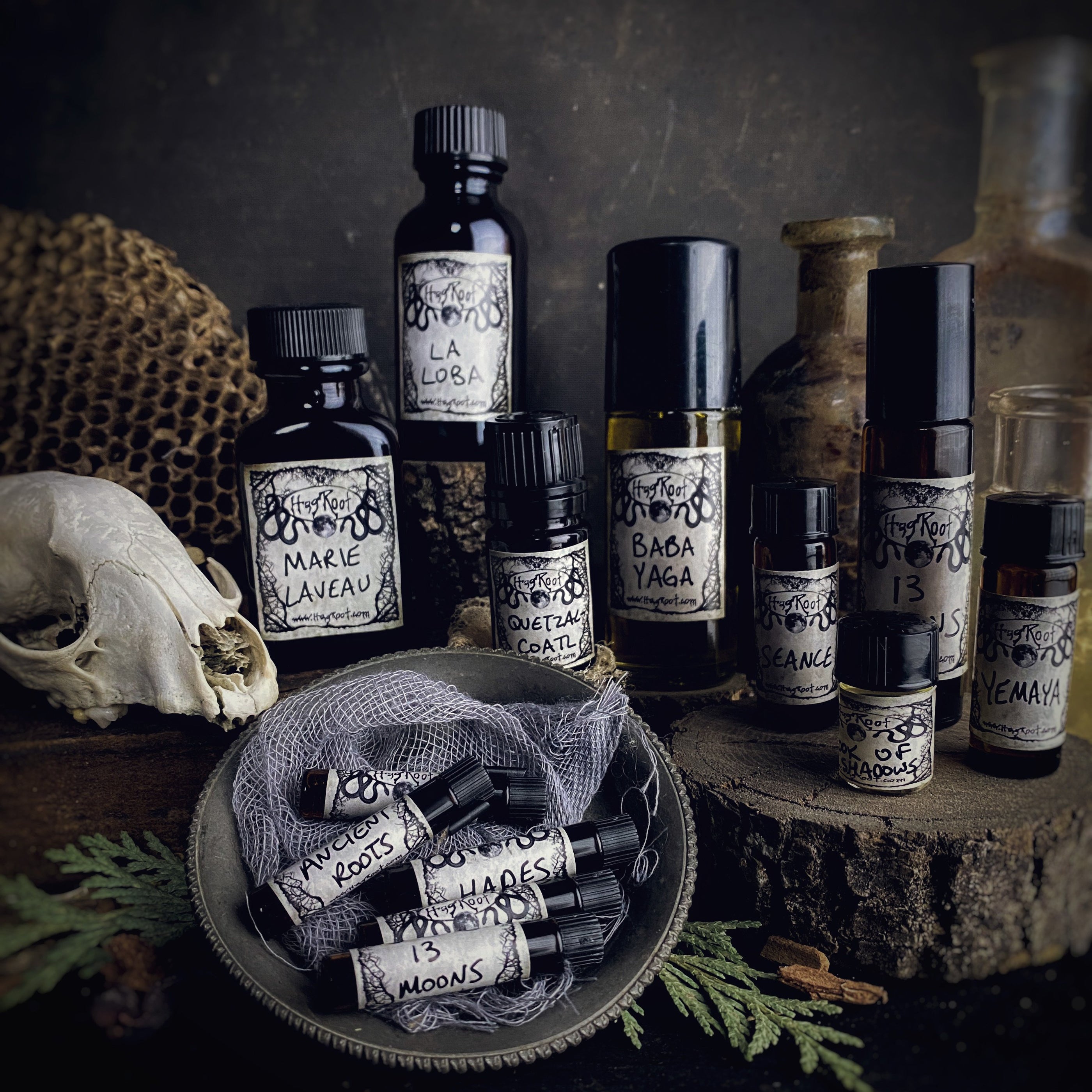 VOODOO QUEEN-(Oakmoss, Cypress, Patchouli, Cinnamon, Ritual Smoke)-Per