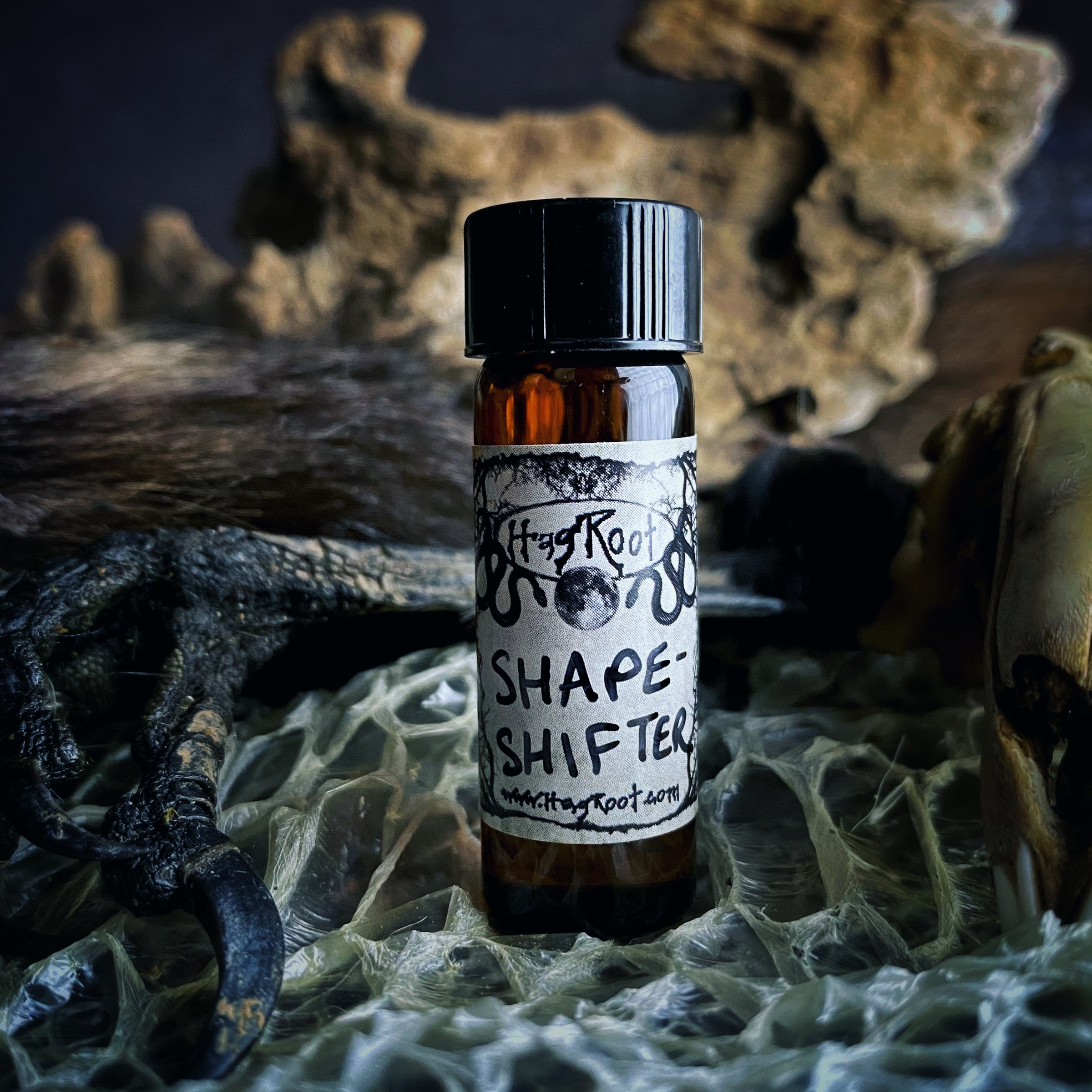 SHAPESHIFTER-(Pine, Cedar, Oak, Sandalwood, Vanilla, Amber, Gardenia,
